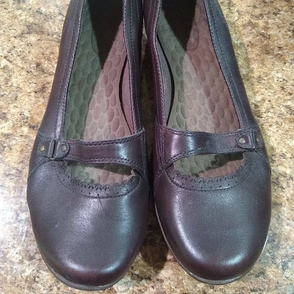 Privo | Shoes | Clarks Privo 85m Brown Leather Boho Flats | Poshmark